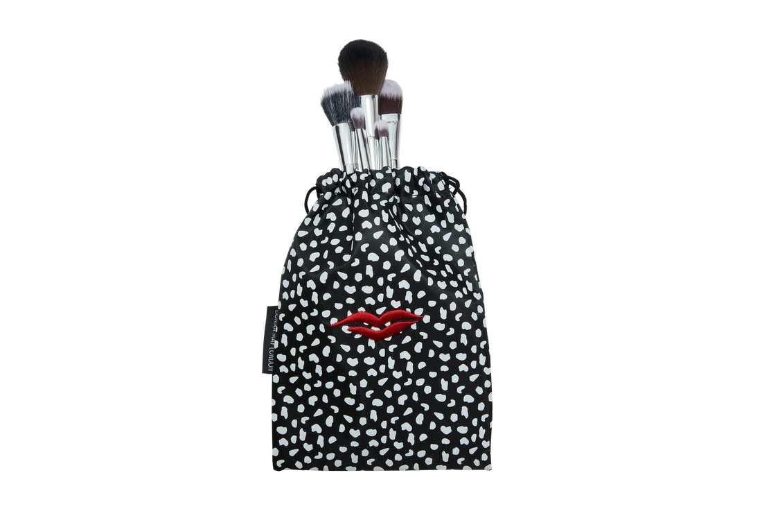 Spotty Drawstring Makeup Bag in Black & White / Donna May London